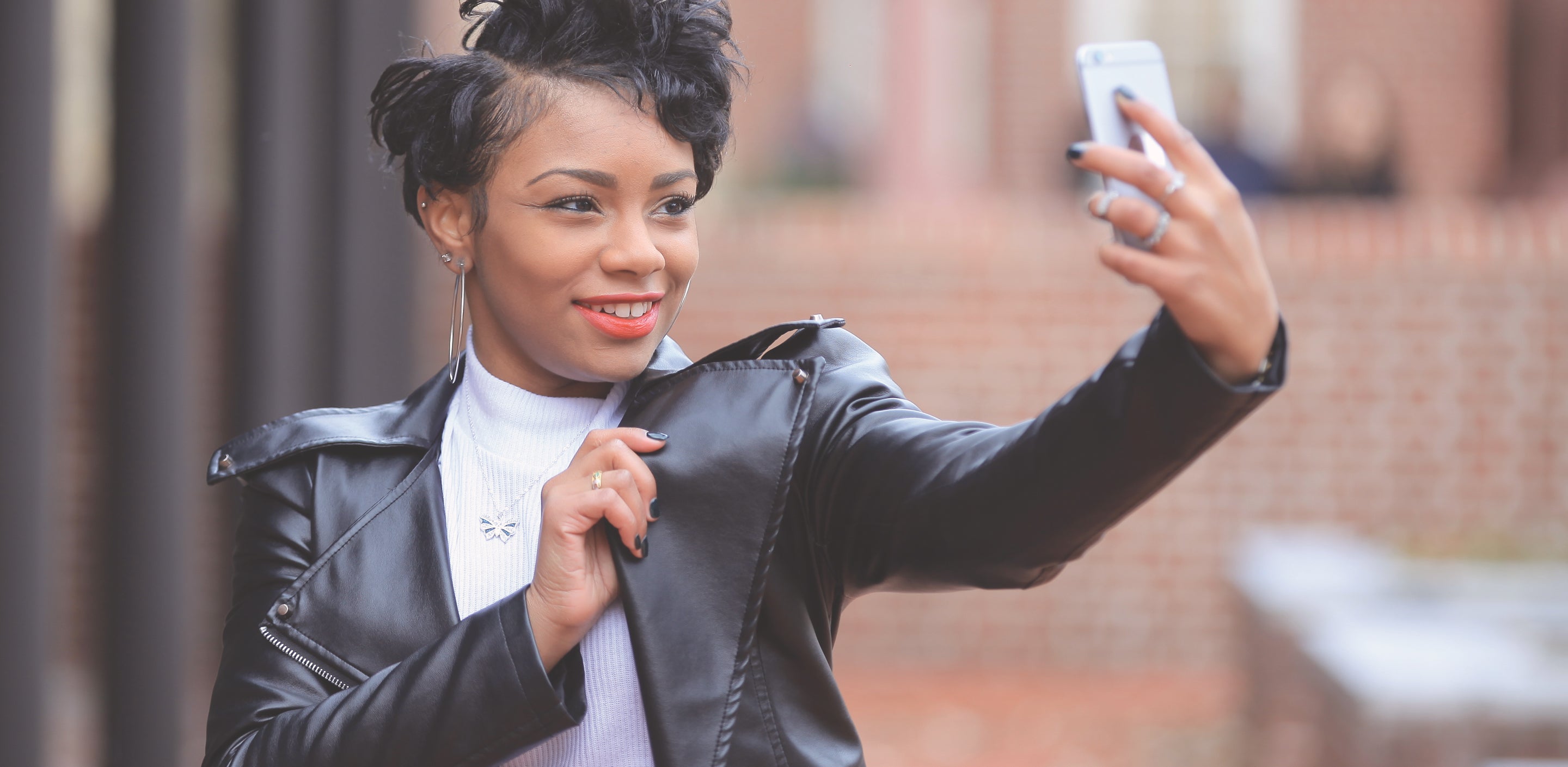 How to Take Your Own Outfit Photos – Foot Petals